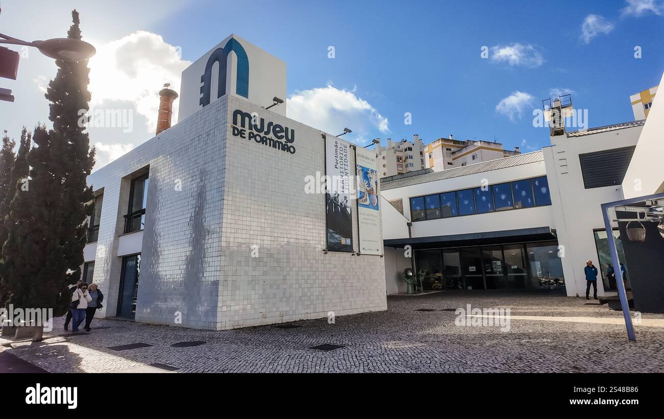 The exterior of the Portimão Museum, located in the former "Feu ...