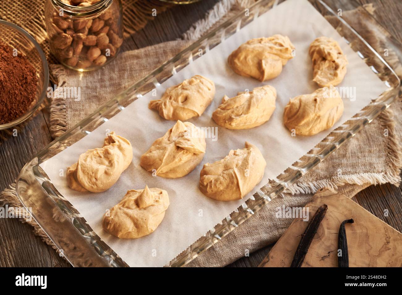 Making alternative healthy sweets from greek yogurt, hazelnut butter ...