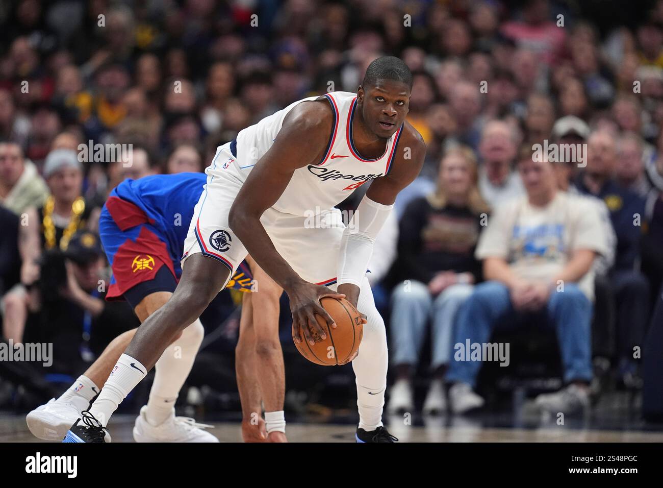 Los Angeles Clippers center Mo Bamba (4) in the second half of an NBA basketball game Wednesday ...