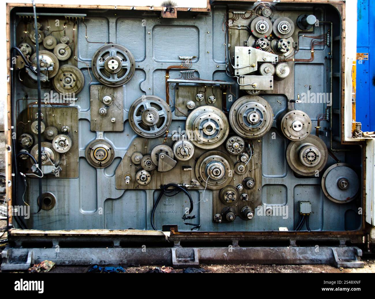 Machinery details - cogs and gear wheels Stock Photo - Alamy