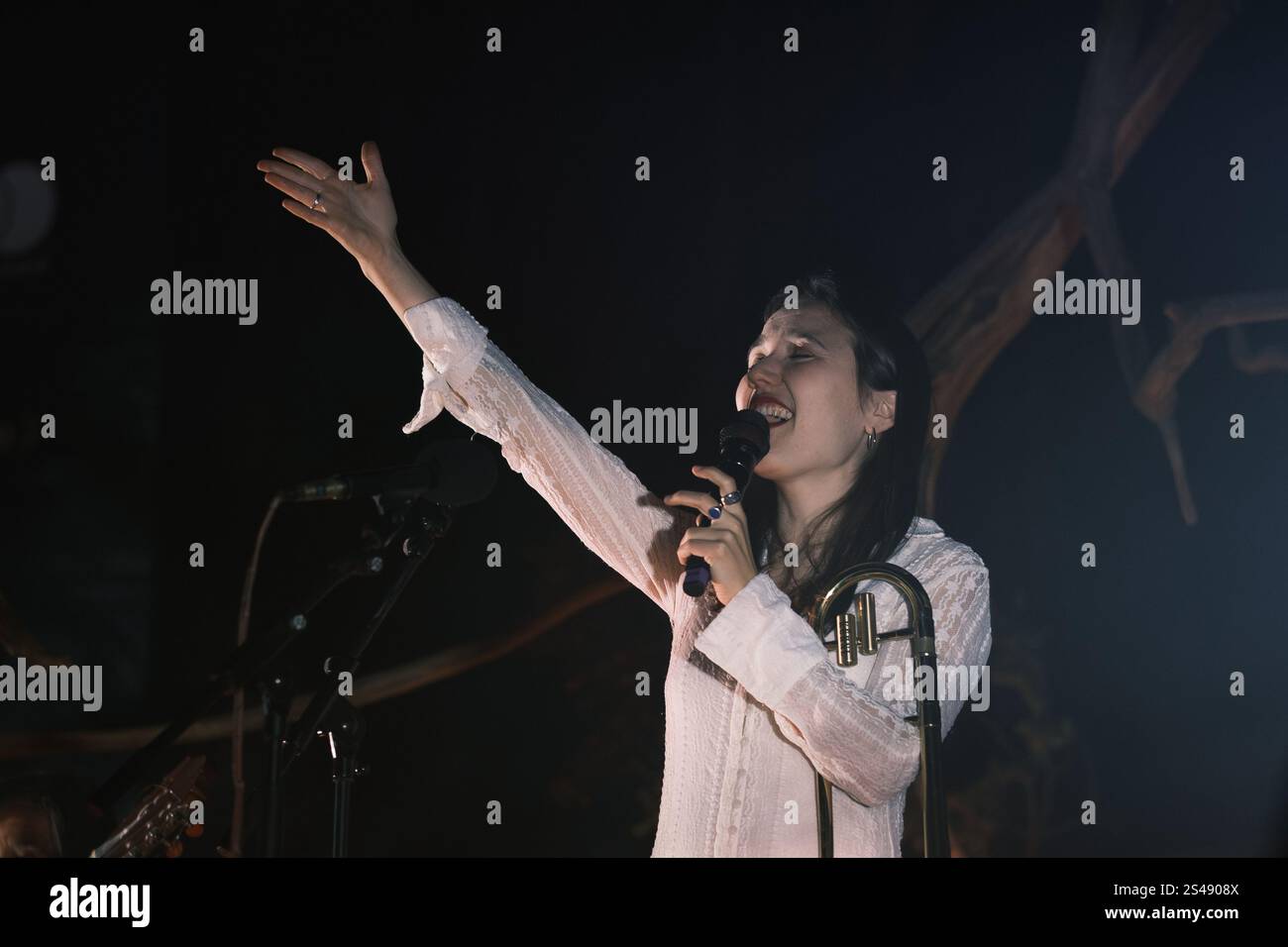 Madrid, Spain. 10th Jan, 2025. Singer Rita Payes performs during the ...