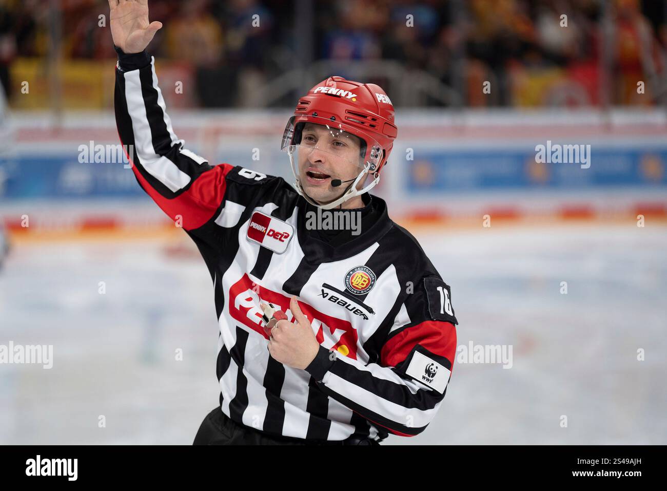 Duesseldorf, Deutschland. 10th Jan, 2025. Sean MacFarlane (Deutsche ...
