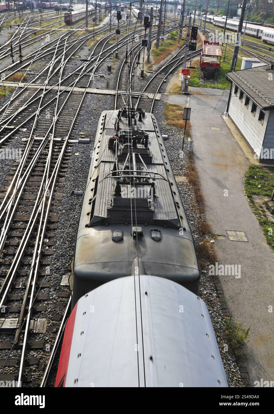 Train oebb austrian federal hi-res stock photography and images - Alamy
