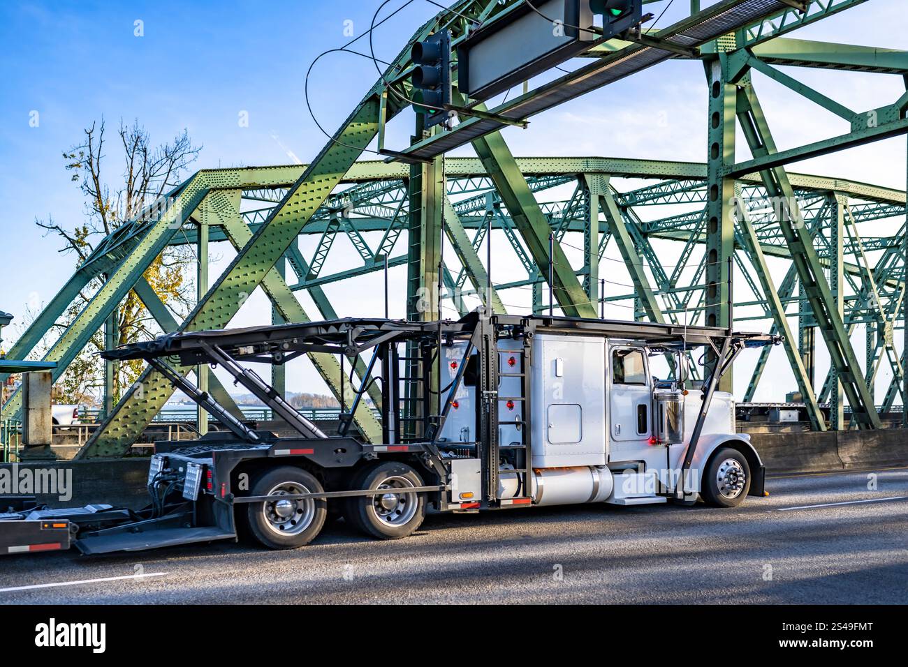 Industrial white big rig long haul car hauler semi truck tractor with ...