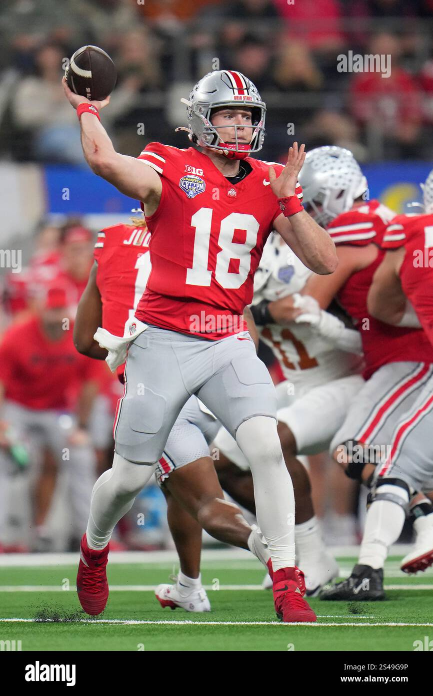 Ohio State quarterback Will Howard (18) passes against Texas during the ...