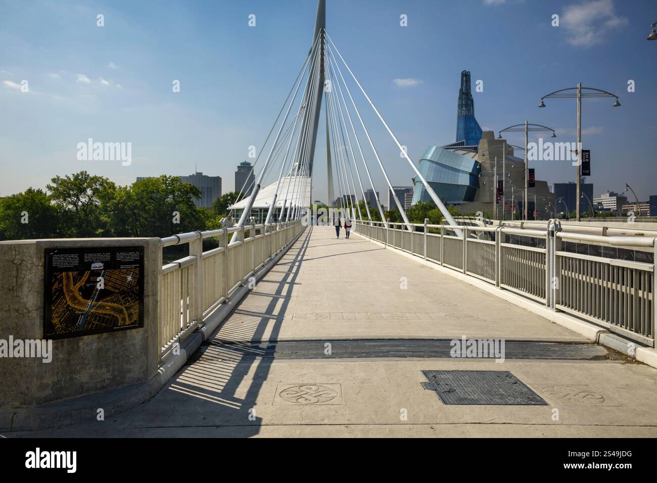 Esplanade Riel pedestrian bridge crossing the Red River in downtown ...