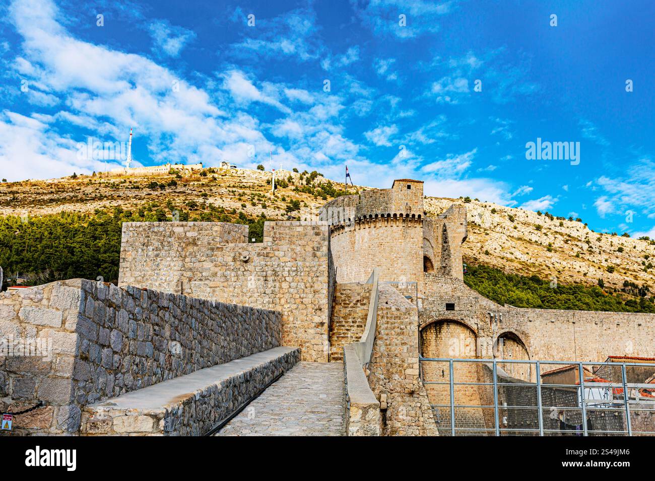 Towering Fortifications of Dubrovnik’s City Walls Stock Photo - Alamy