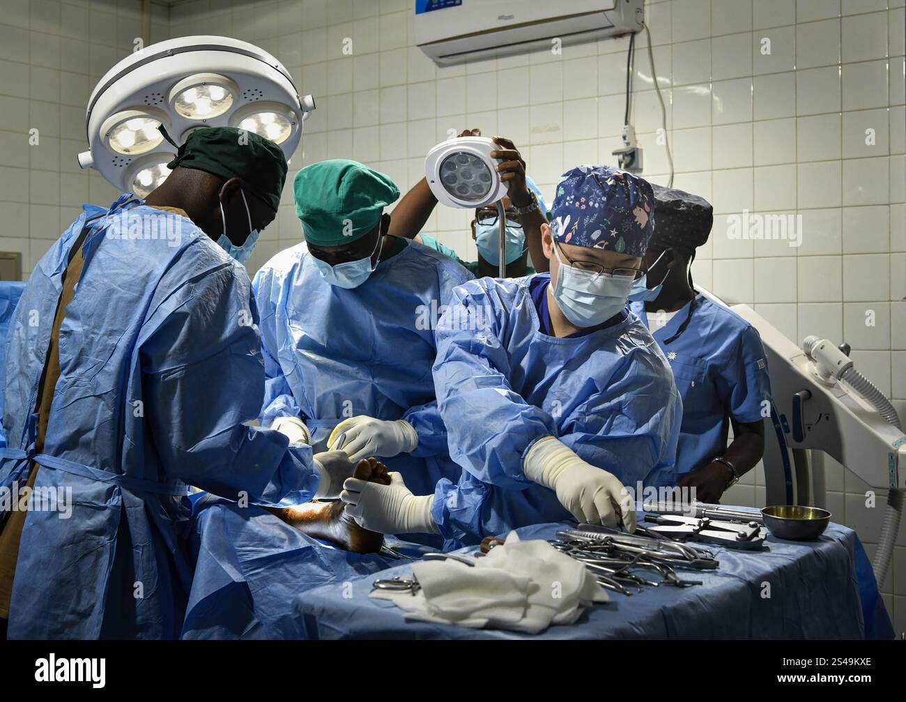 Beijing, Chad. 9th Jan, 2025. Chinese doctor Ouyang Xunyan, a member of ...