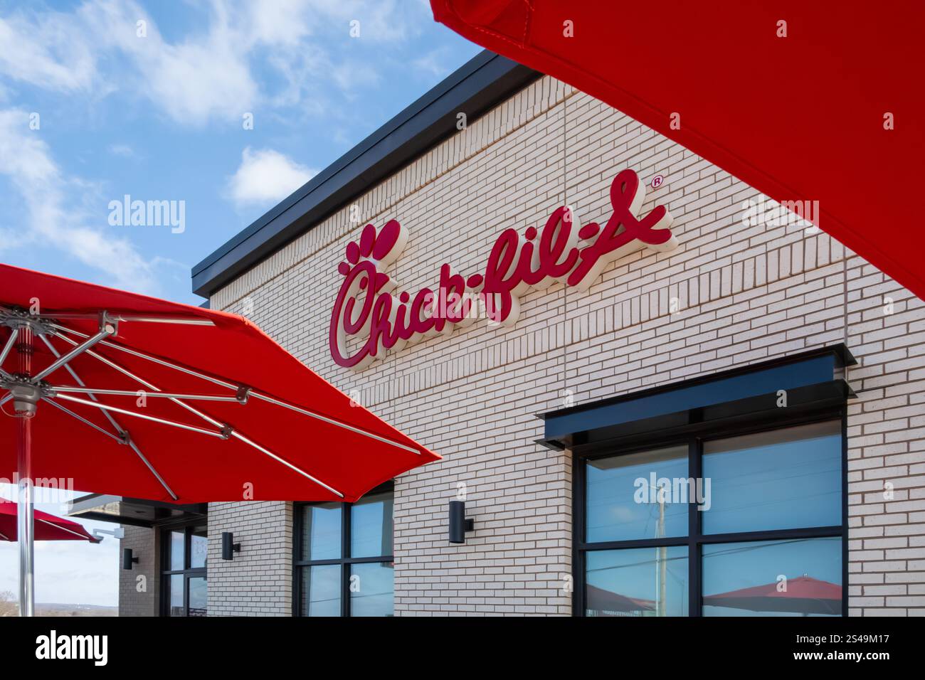 Chick fil a oklahoma hi-res stock photography and images - Alamy