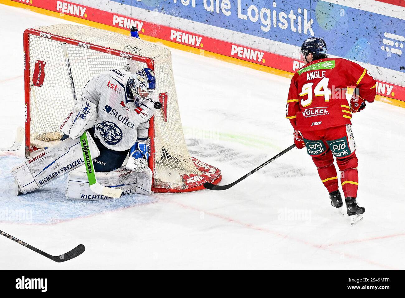 Eishockey DEL - 24/25 - 35. Spieltag: Düsseldorfer EG vs Straubing ...