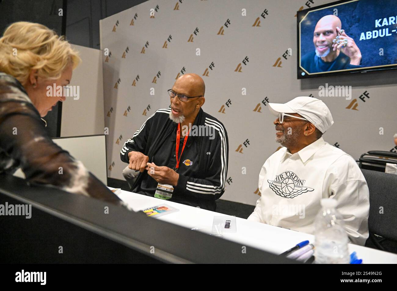New York, United States. 16th Aug, 2024. Kareem Abdul-Jabbar (left) and ...