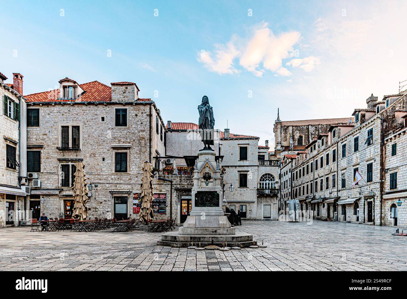 Gundulic Square: A Tribute to Dubrovnik’s Poet Stock Photo - Alamy