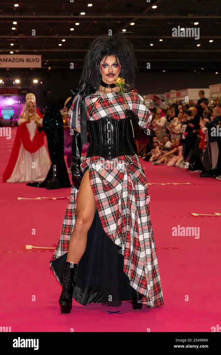 London, England, 10th January, 2025. Drag queens taking part in the ...