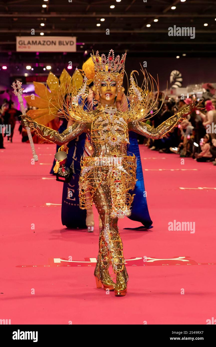 London, England, 10th January, 2025. Drag queens taking part in the ...