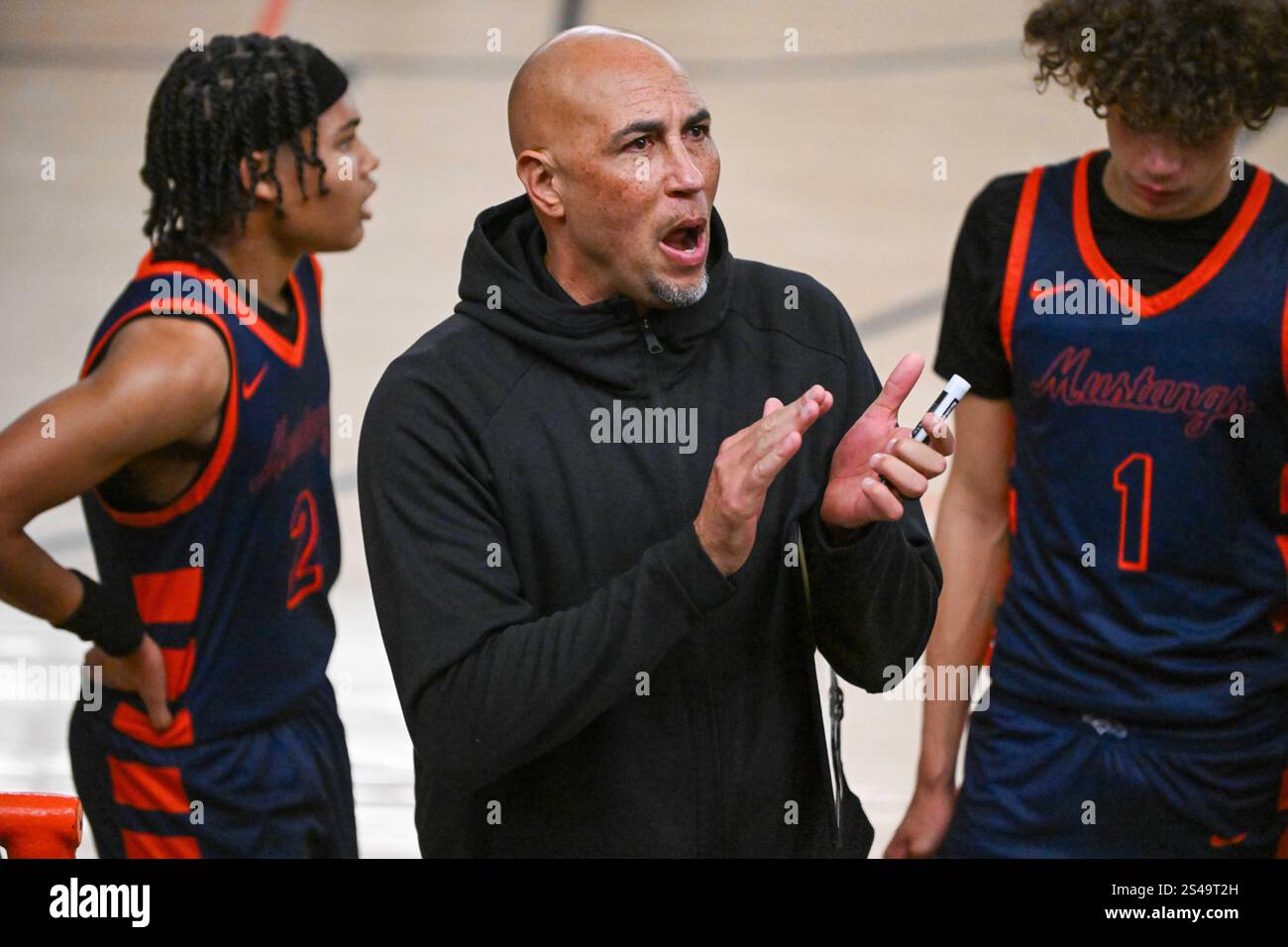 Beverly Hills, United States. 13th Dec, 2024. Roosevelt Mustangs head ...