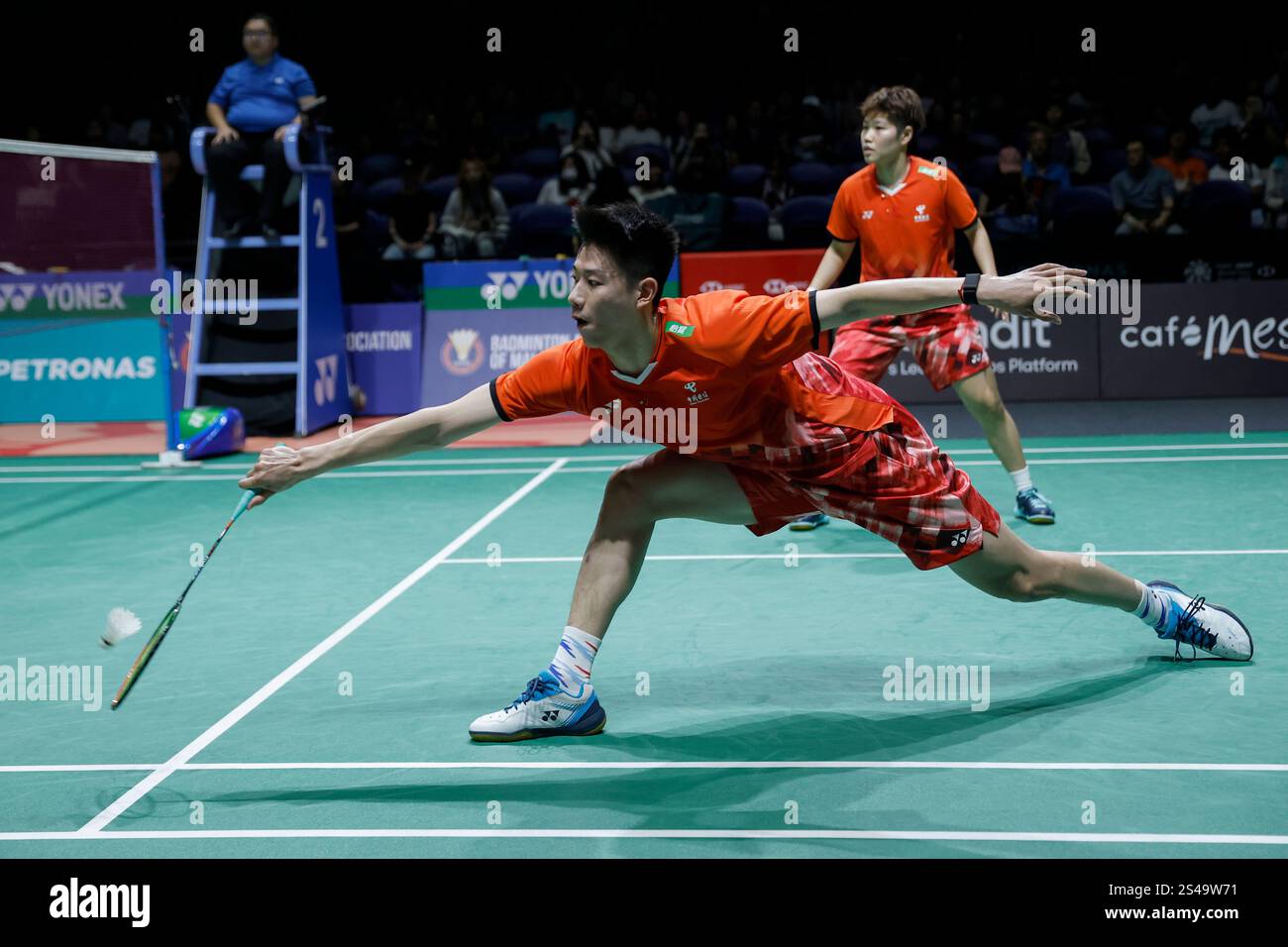 Kuala Lumpur, Malaysia. 10th Jan, 2025. Feng Yan Zhe (L) and Huang Dong ...