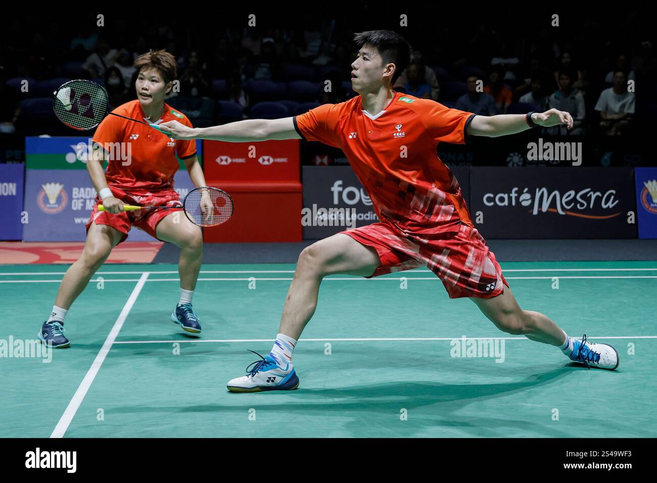 Kuala Lumpur, Malaysia. 10th Jan, 2025. Feng Yan Zhe (R) and Huang Dong ...