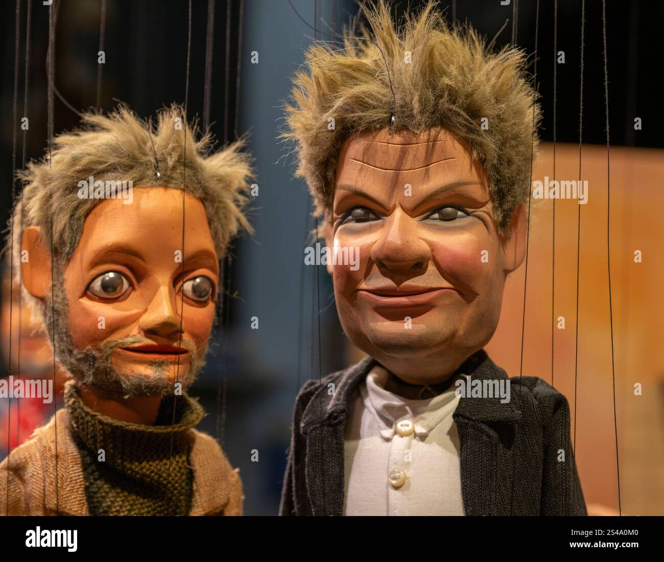 Augsburg, Germany. 10th Jan, 2025. Christian Lindner (FDP, l) and ...