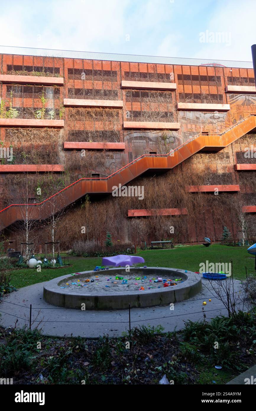 JAJA Architects modern Parking House at Copenhagen Stock Photo - Alamy