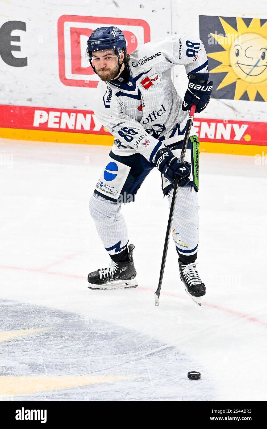 Eishockey DEL - 24/25 - 35. Spieltag: Düsseldorfer EG vs Straubing ...