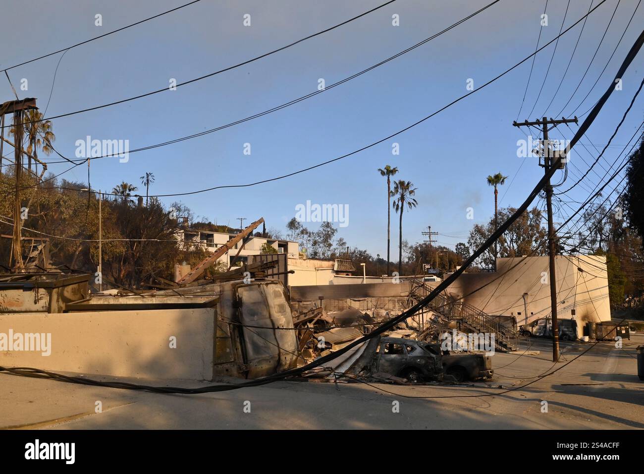 Los Angeles, United States. 10th Jan, 2025. The remains of one of the ...