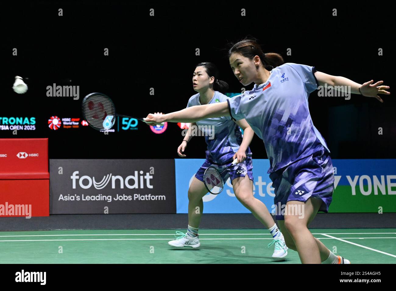 Kuala Lumpur, Malaysia. 11th Jan, 2025. Li Yijing (R)/Luo Xumin compete during the women's ...