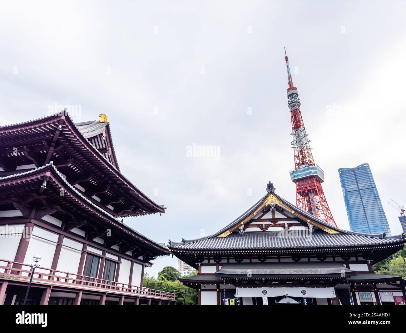 Zojoji Enkodaishido temple in Tokyo, Japan Stock Photo - Alamy