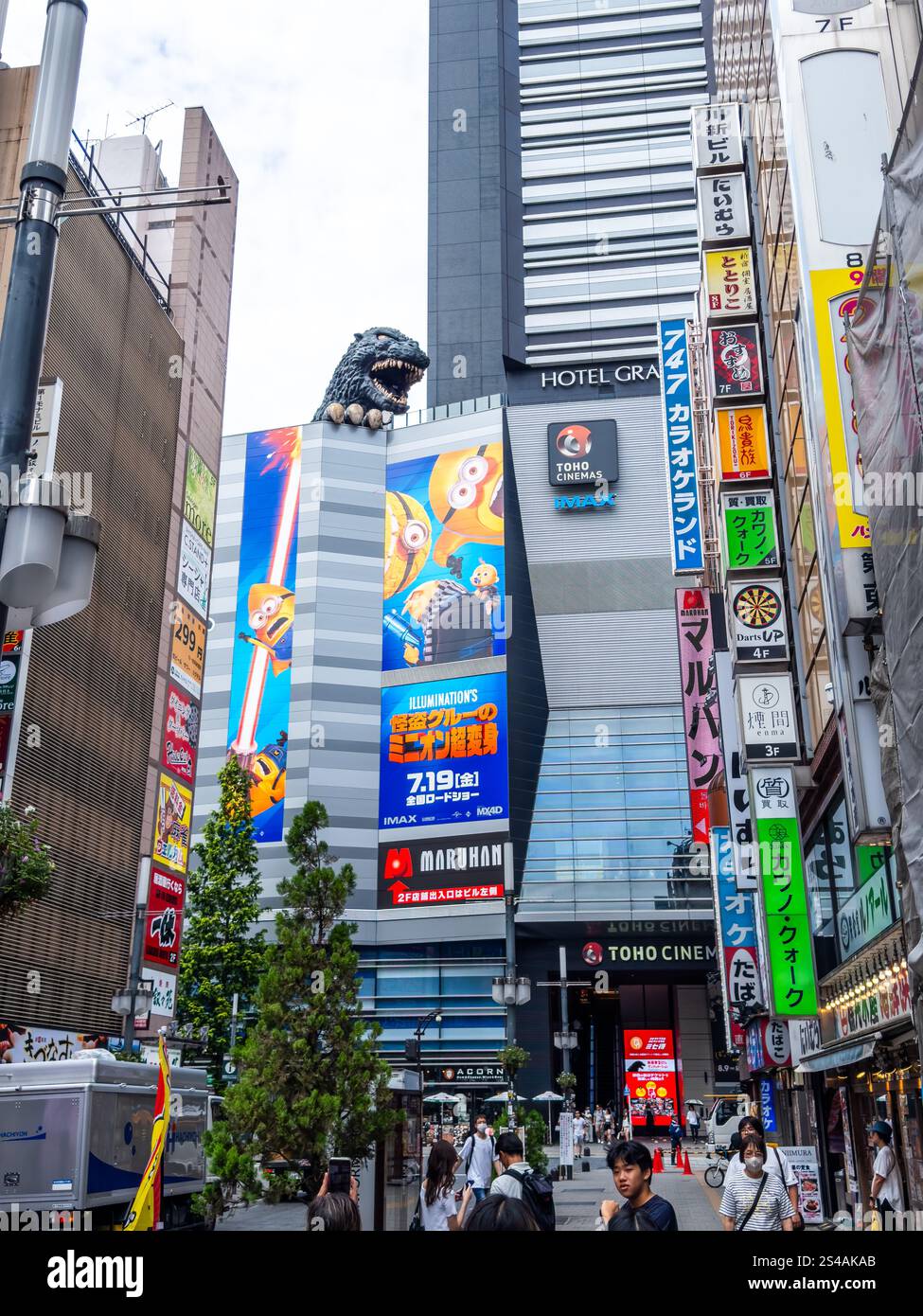 Shinjuku street in Kabuchiko, Tokyo, Japan Stock Photo - Alamy
