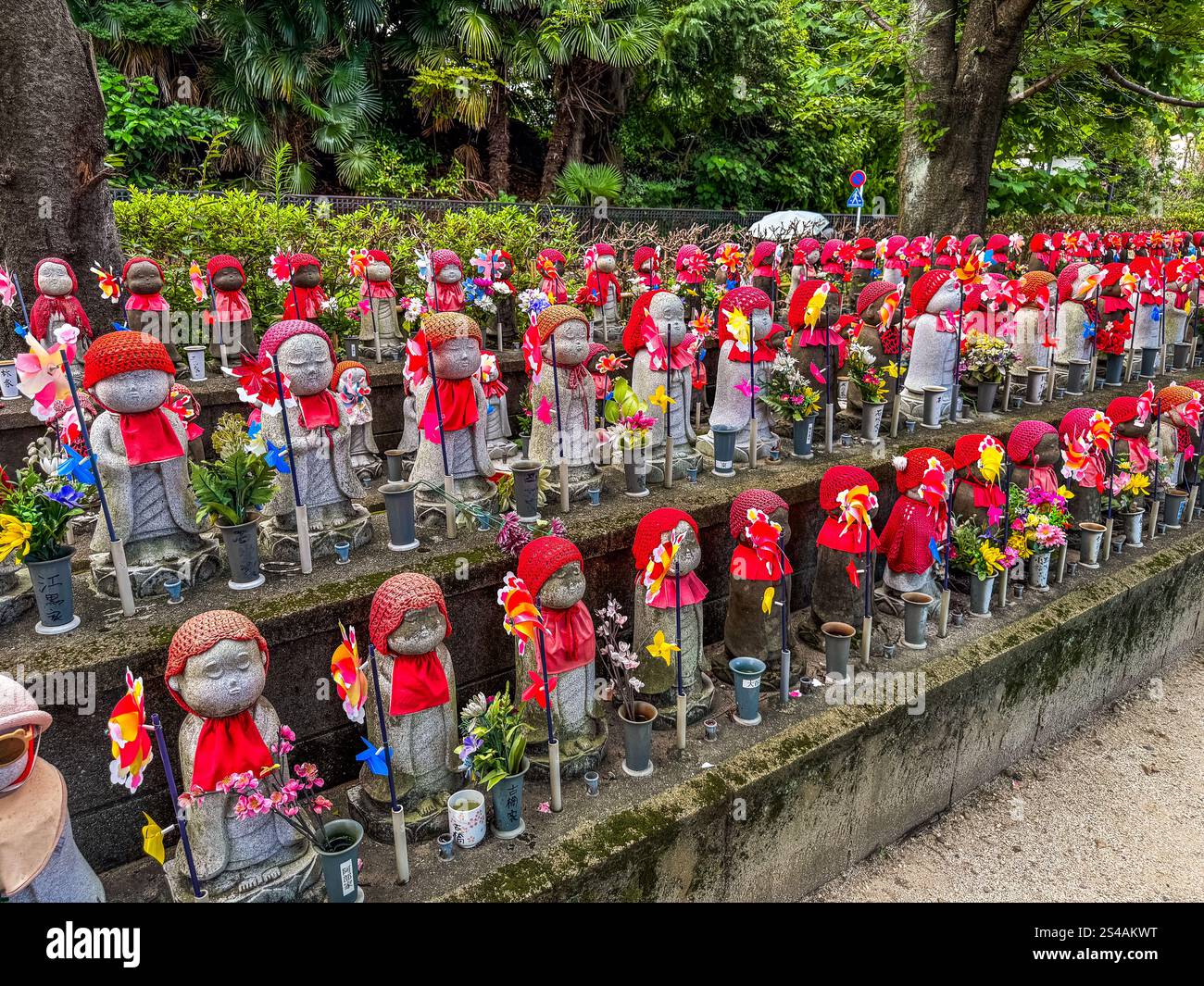 Zojoji Enkodaishido temple in Tokyo, Japan Stock Photo - Alamy