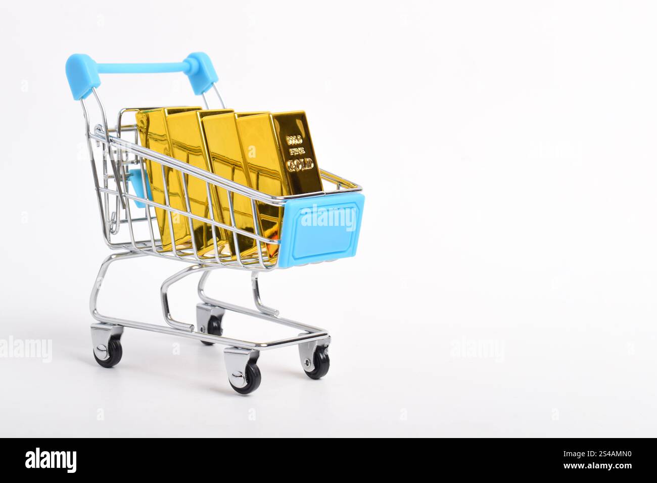 Gold bars in shopping cart. Financial concept, trading, high demand ...