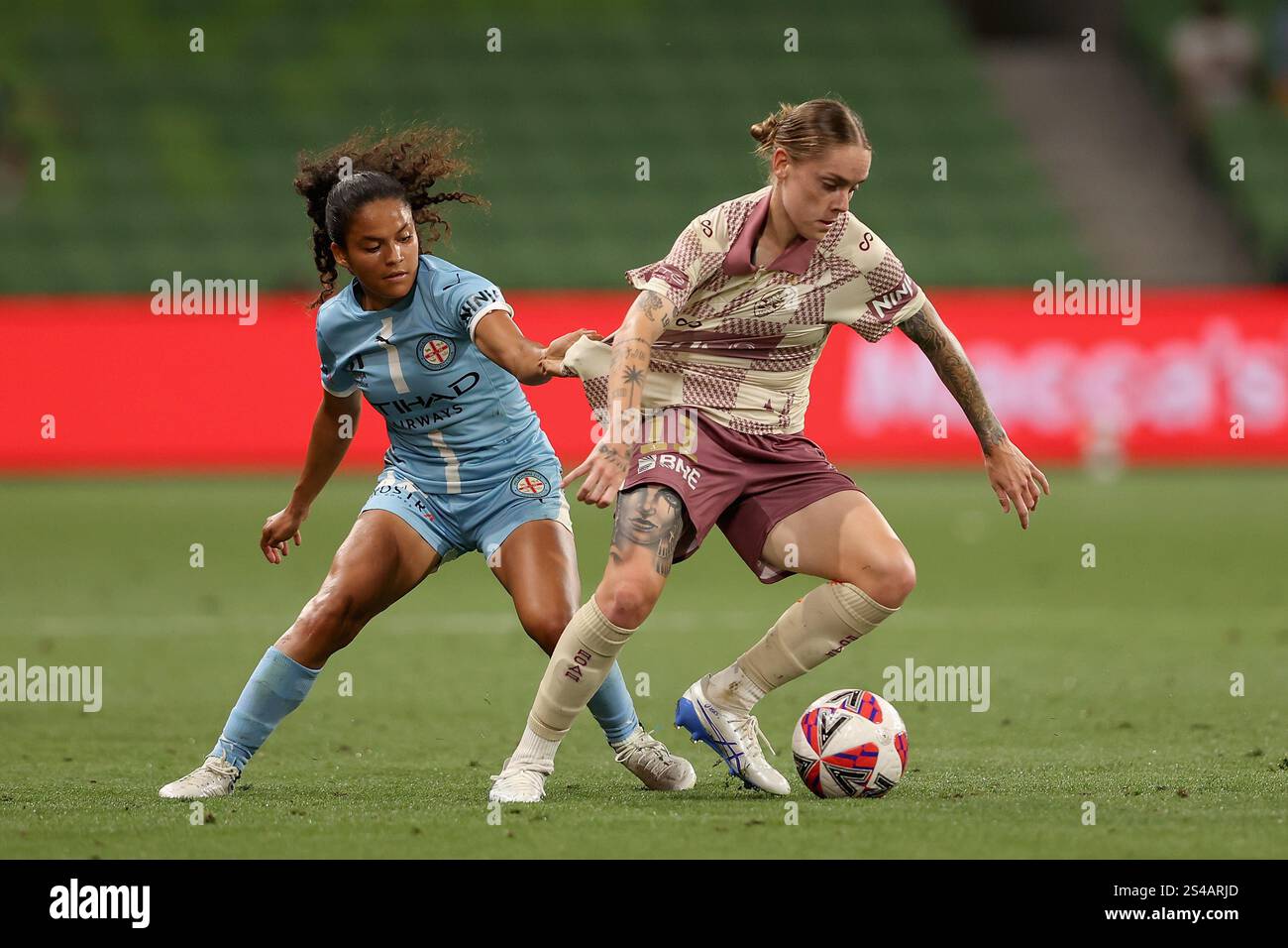 Melbourne, Australia. 11th Jan, 2025. Sharn Freier of Roar controls the ...