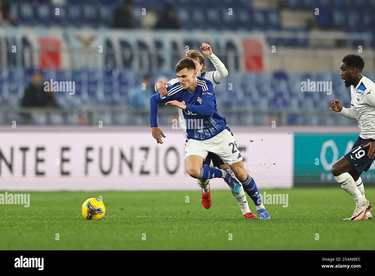 Roma, Italy. 10th Jan, 2025. Yannik Engelhardt (Como) Football/Soccer : Italian "Serie A Enilive ...