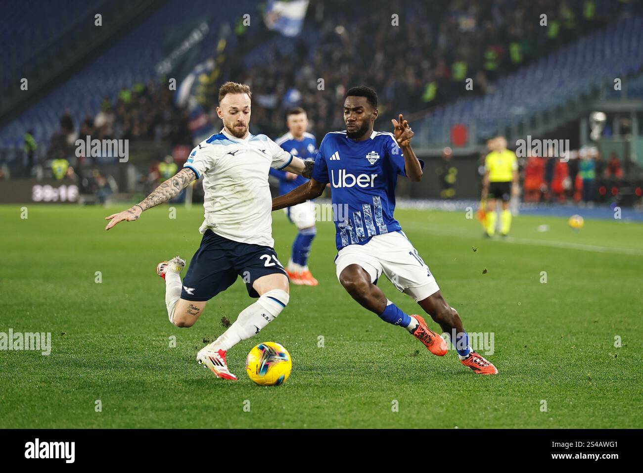 Roma, Italy. 10th Jan, 2025. (L-R) Manuel Lazzari (Lazio), Alieu Fadera (Como) Football/Soccer ...