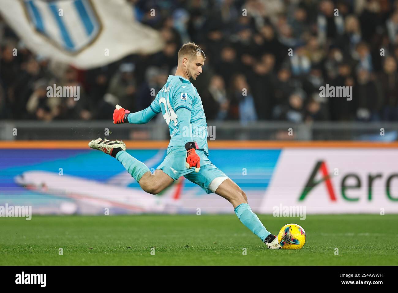 Roma, Italy. 10th Jan, 2025. Ivan Provedel (Lazio) Football/Soccer : Italian "Serie A Enilive ...