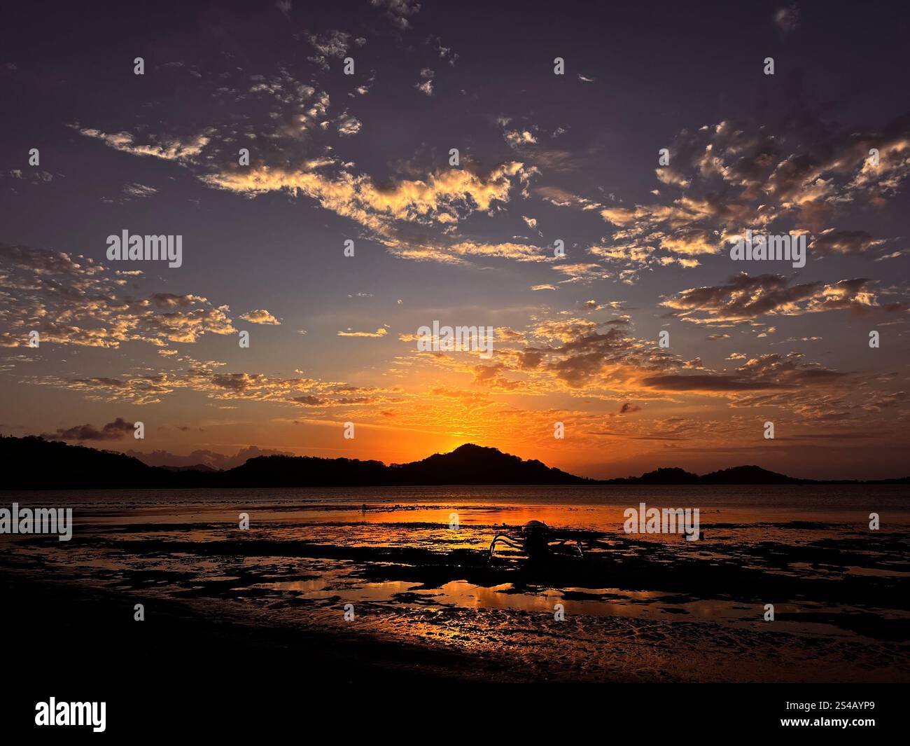 Waterfront bliss hi-res stock photography and images - Alamy