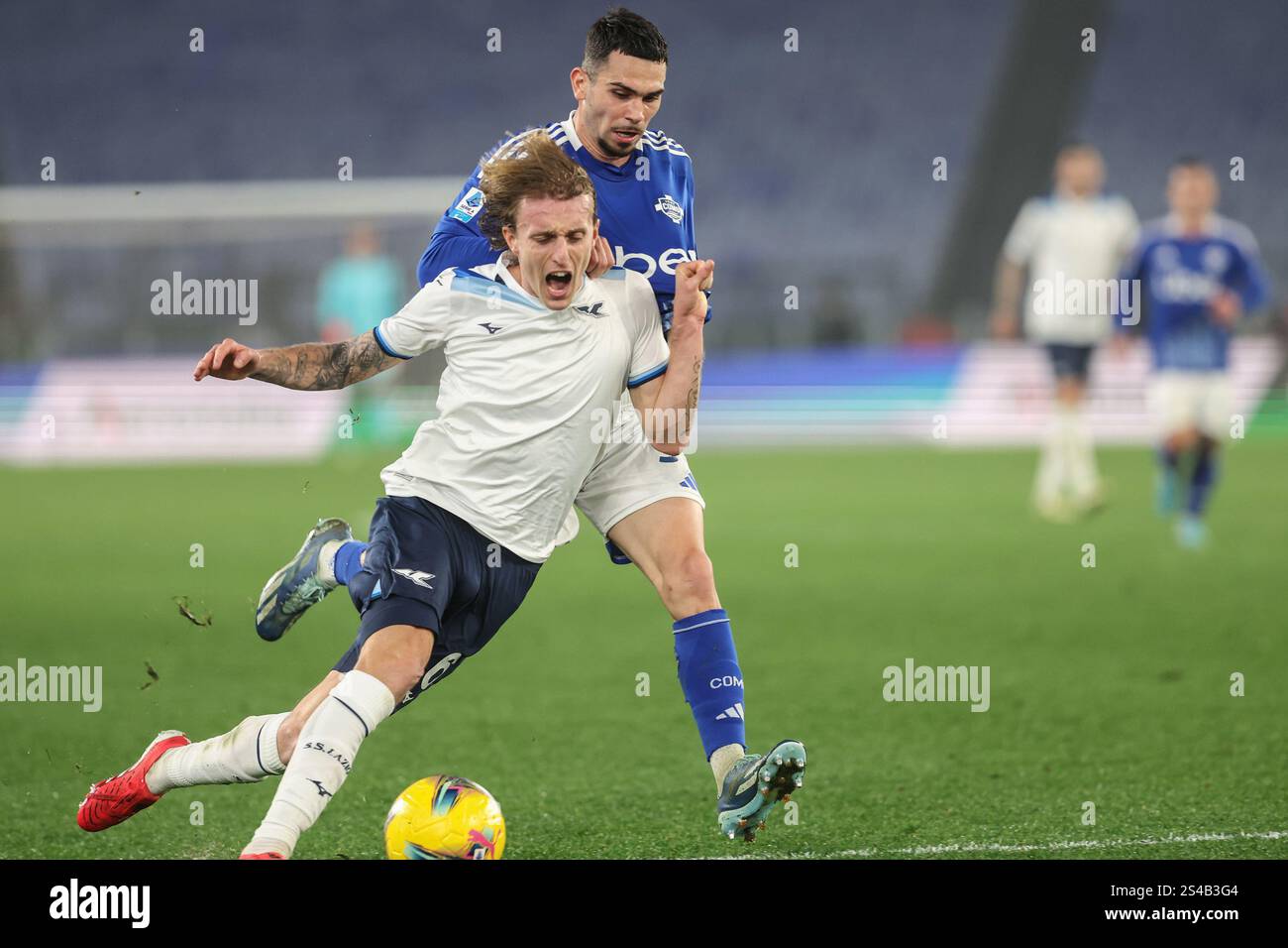Rome, Italy. 10th Jan, 2025. Nicolo Rovella of Lazio and Lucas Cunha of Como seen in action ...