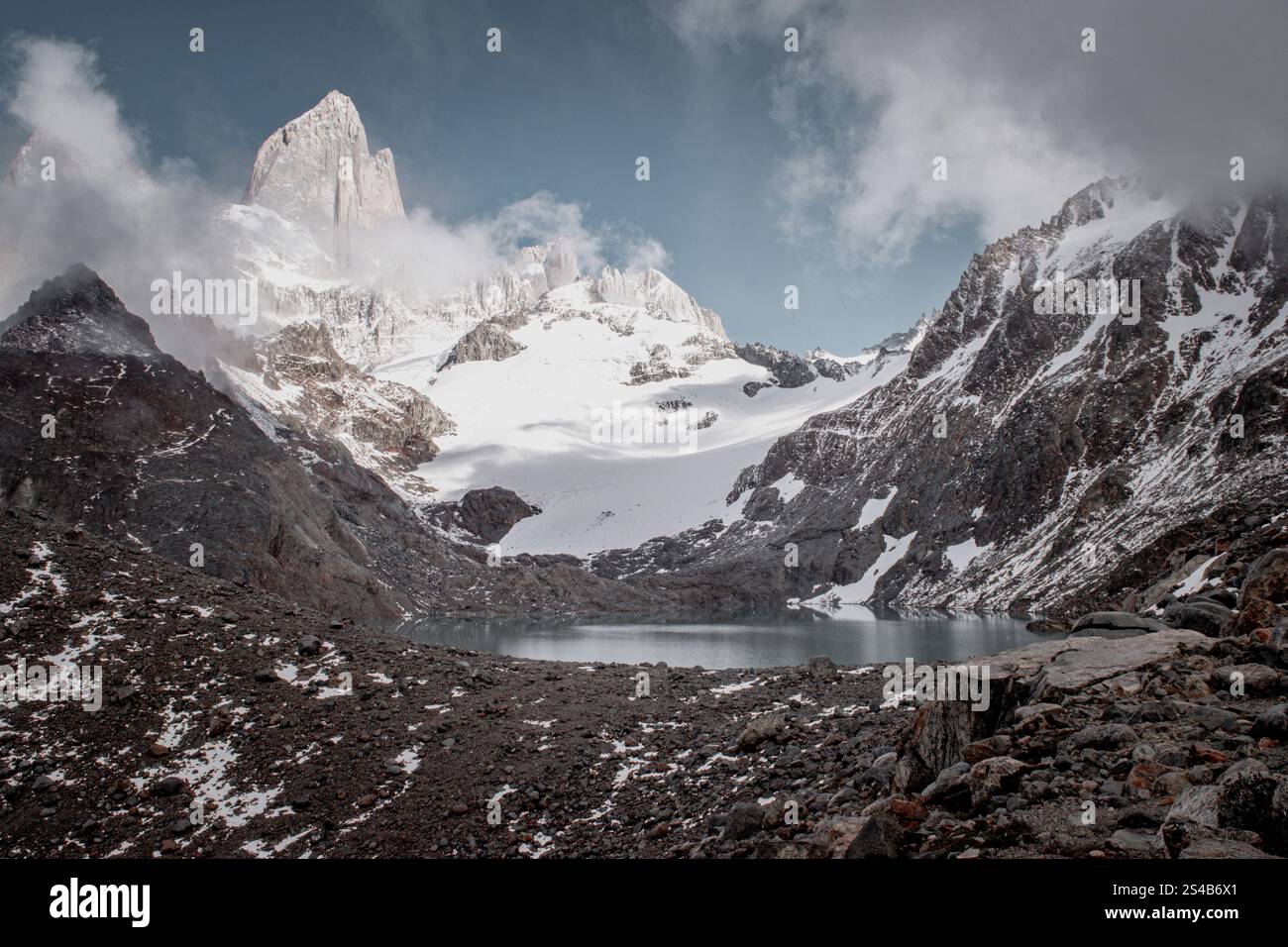 The summit of the fitz roy hi-res stock photography and images - Alamy