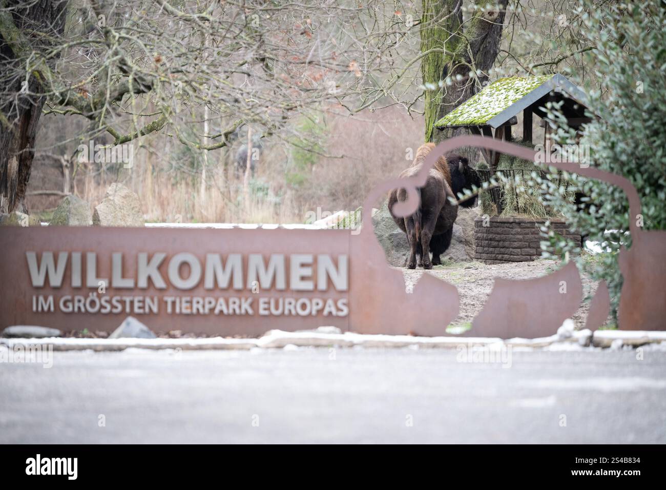 Welcome to the largest zoo in europe hi-res stock photography and ...