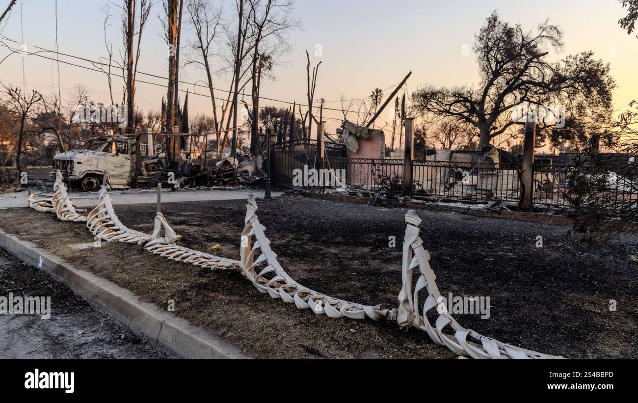 Pacific Palisades, California, USA. 10th Jan, 2025. A gate melted in ...