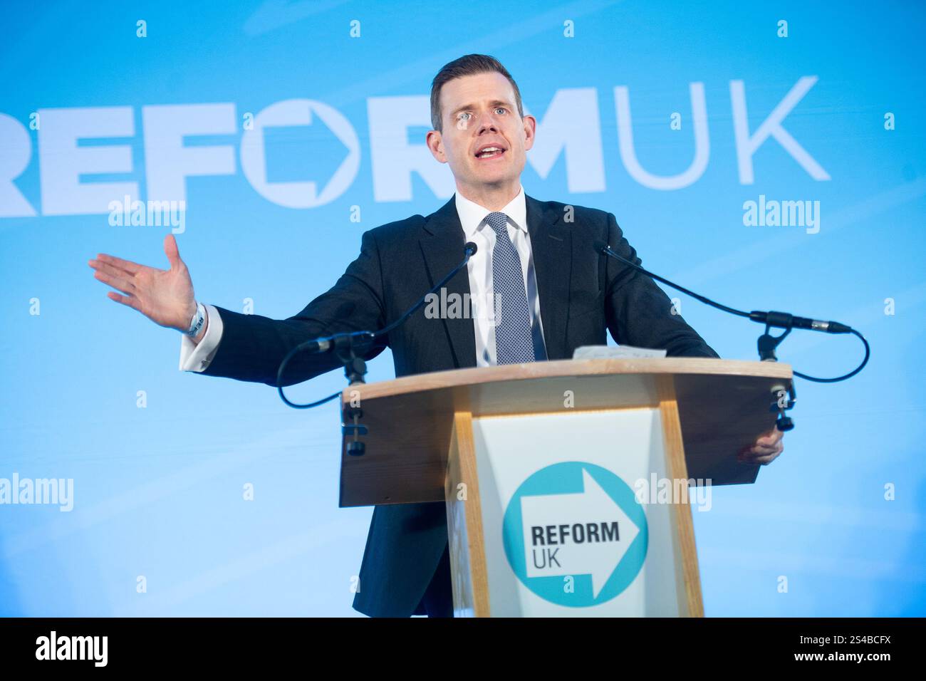 Esher, UK. 10 Jan 2025. Matt Goodwin speaks at Reform UK's South East ...