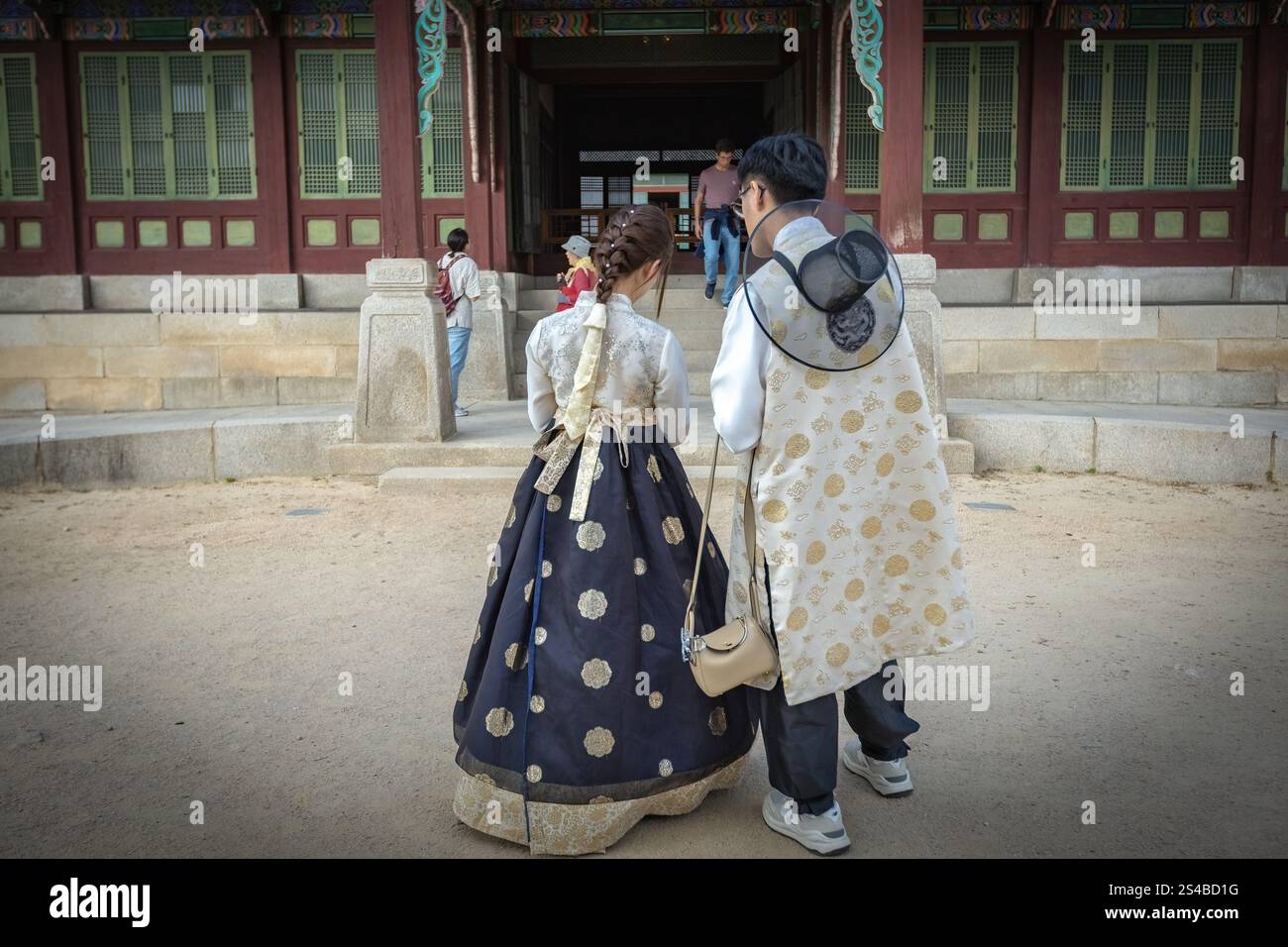 Korean couple wearing traditional Korean clothing hanbok in the ...