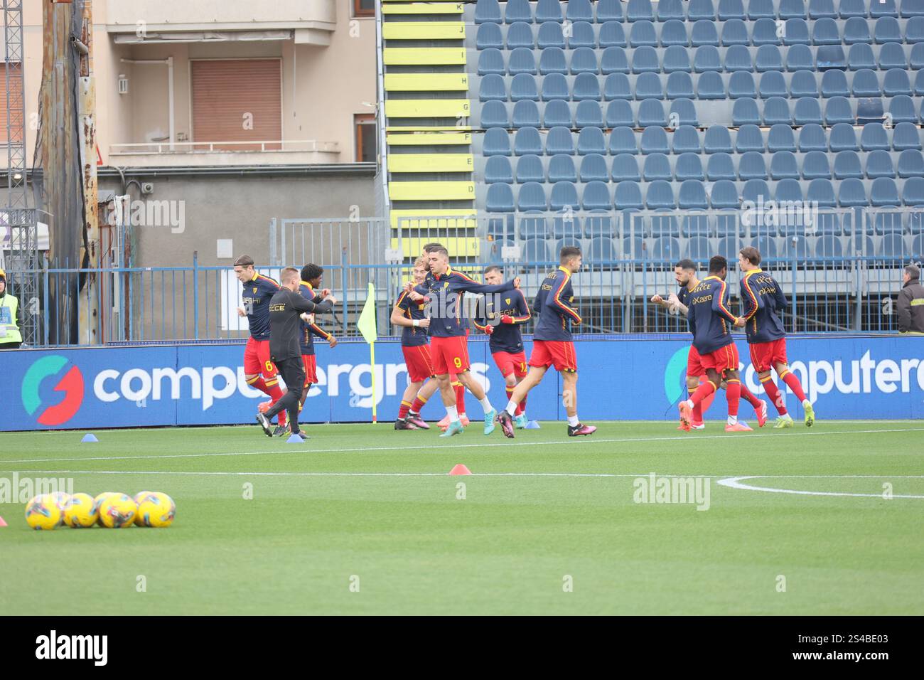 Lecce’s player warm up before the Italian Enilive Serie A soccer match ...