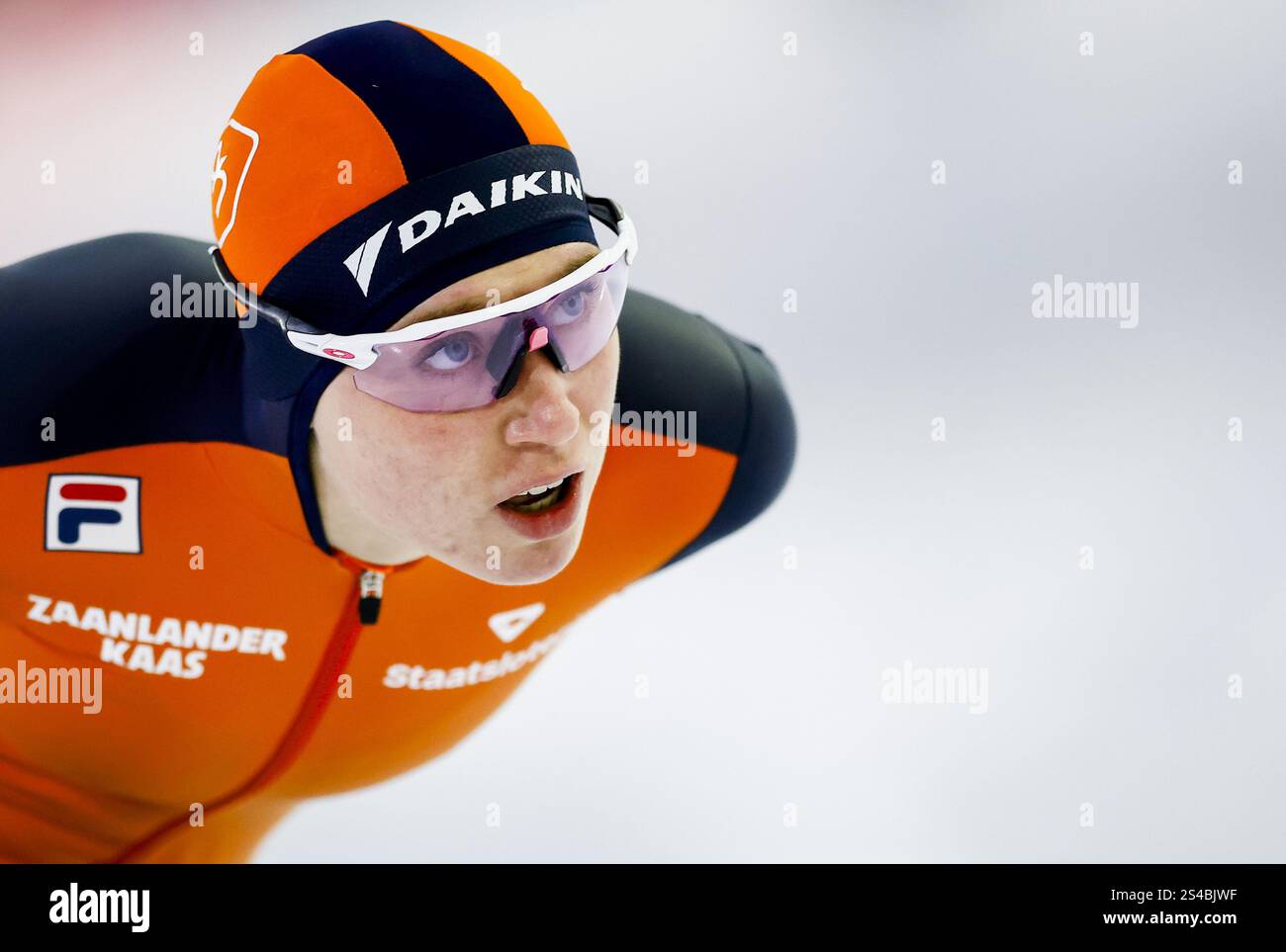 HEERENVEEN - Merel Conijn (Netherlands) in action on the women's 3000 ...