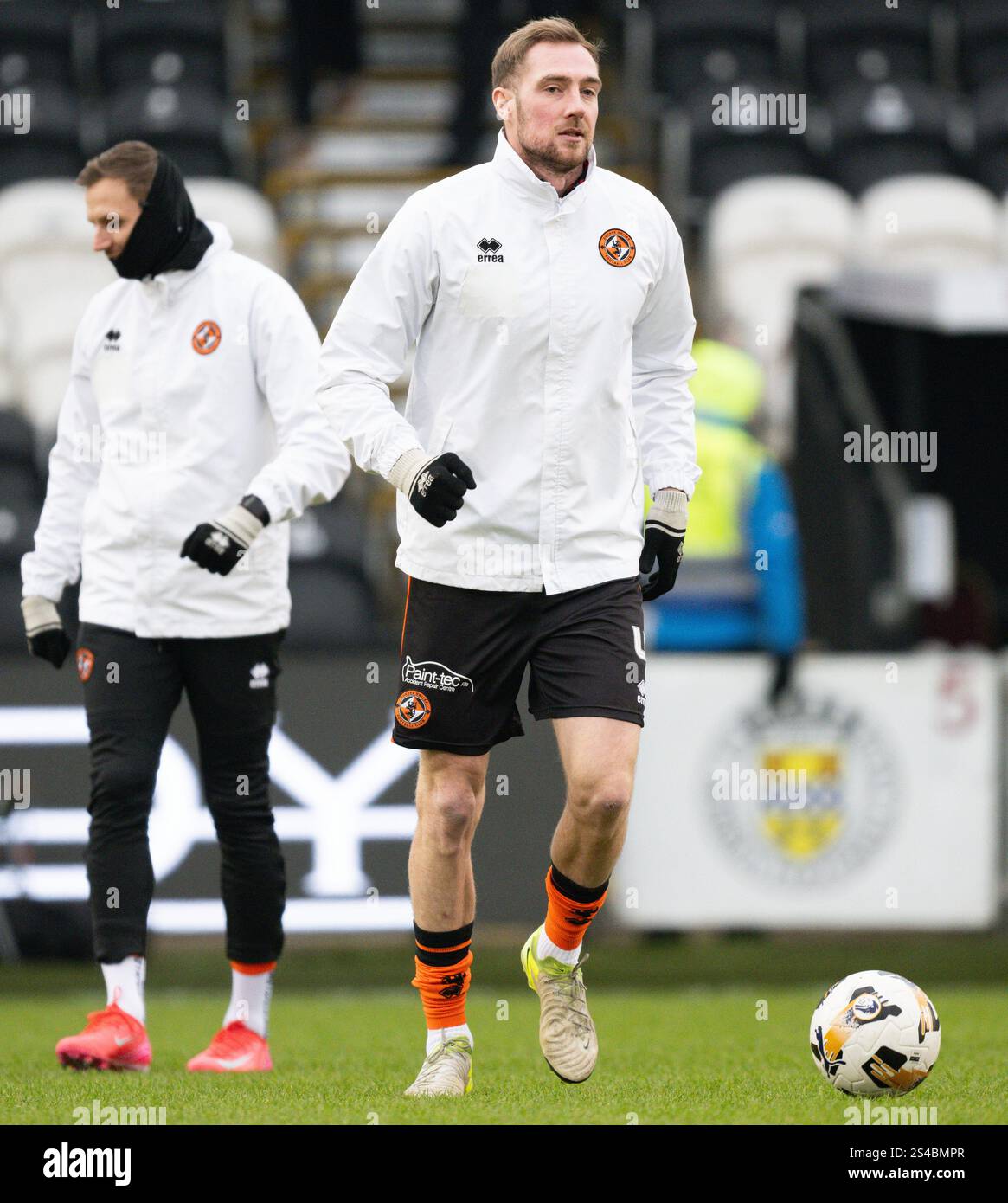 PAISLEY, SCOTLAND - JANUARY 11: Dundee Unted's Kevin Holt warms up ...