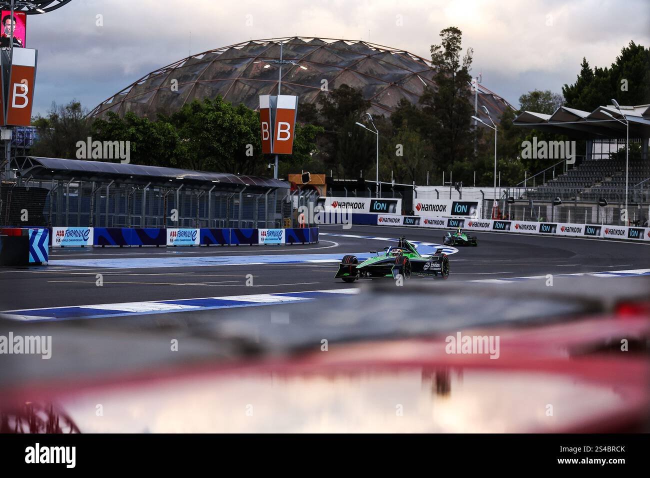 16 BUEMI Sebastien (swi), Envision Racing, Jaguar I-Type 7, action ...