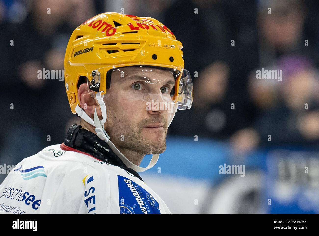 Matthew Abt (Fischtown Pinguins Bremerhaven, #42) / Portrait / Portraet ...