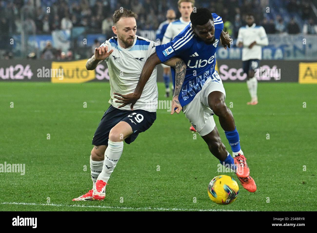 Rome, Lazio. 10th Jan, 2025. Manuel Lazzari of SS Lazio, Alieu Fadera of Como during the Serie A ...