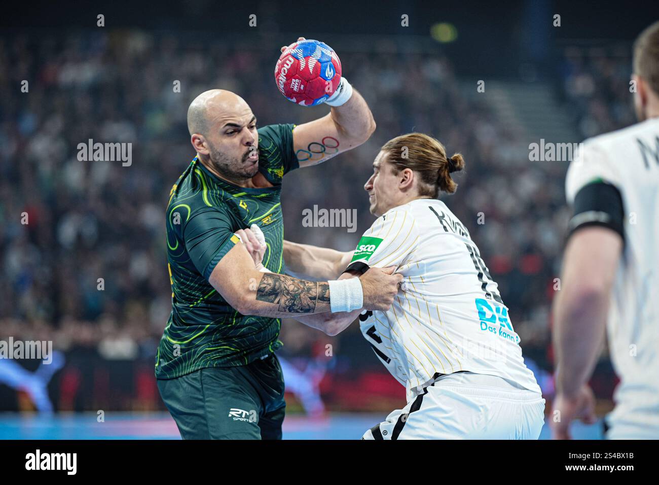 Gustavo Rodrigues (Brasilien, #95), Juri Knorr (Deutschland, #15) GER ...