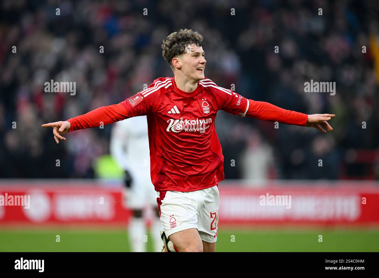 City Ground, Nottingham on Saturday 11th January 2025. Ryan Yates of ...