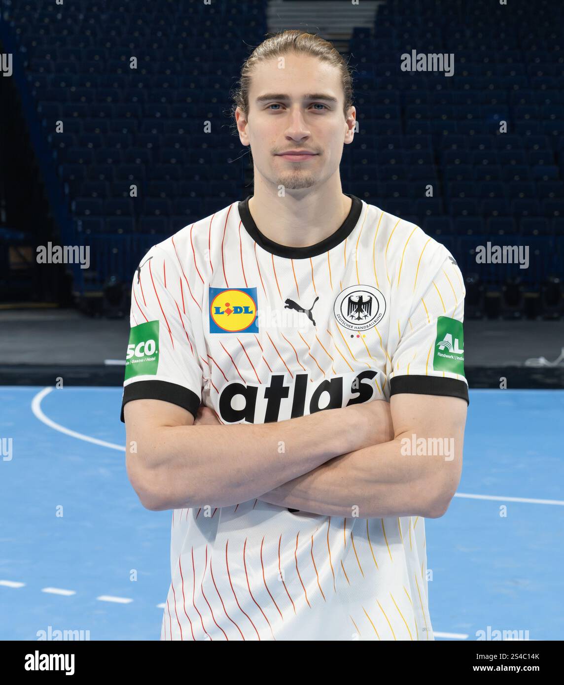 Hamburg, Germany. 10th Jan, 2025. Handball: DHB team media day before ...